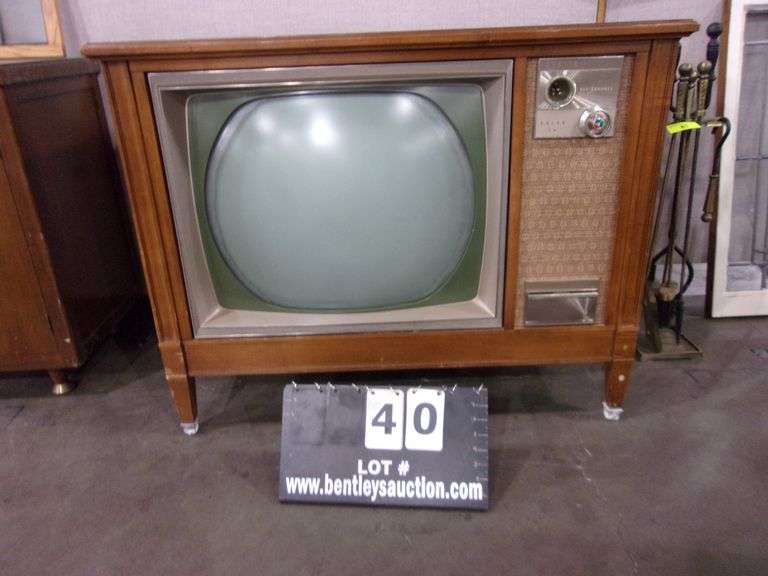 ZENITH CONSOLE COLOR TV - Bentley & Associates, LLC