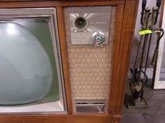 ZENITH CONSOLE COLOR TV - Bentley & Associates, LLC