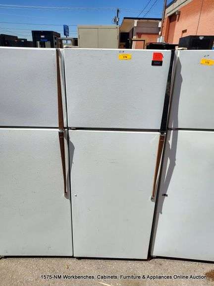 ROPER REFRIGERATOR/FREEZER - Bentley & Associates, LLC