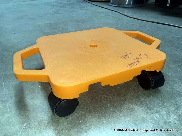 BOX: COSOM PLASTIC FLAT CARTS - Bentley & Associates, LLC
