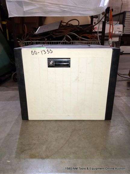 LOCKABLE PLASTIC STORAGE BIN W/ KEYS - Bentley & Associates, LLC