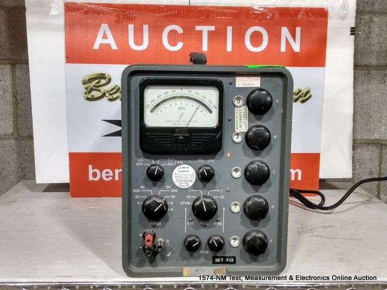 JOHN FLUKE D351P-3 METER - Bentley & Associates, LLC