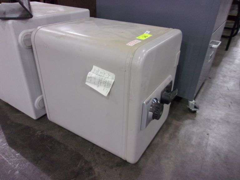 SENTRY 6250 PERSONAL SMALL SAFE - Bentley & Associates, LLC