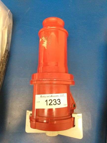 CEE 220-240 PLUG - RED - Bentley & Associates, LLC