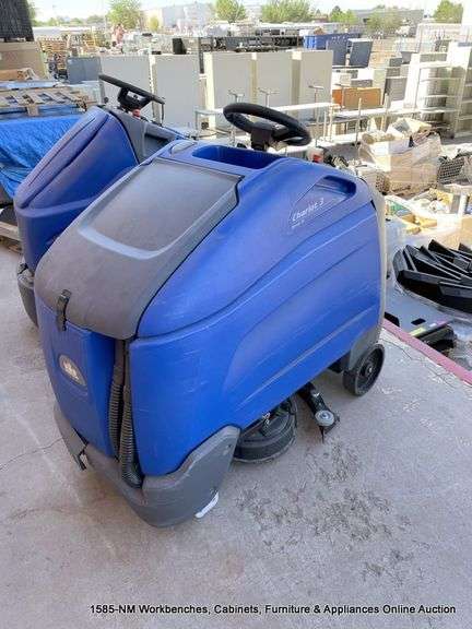 CHARIOT 3 ISCRUB 26 MACHINE - Bentley & Associates, LLC