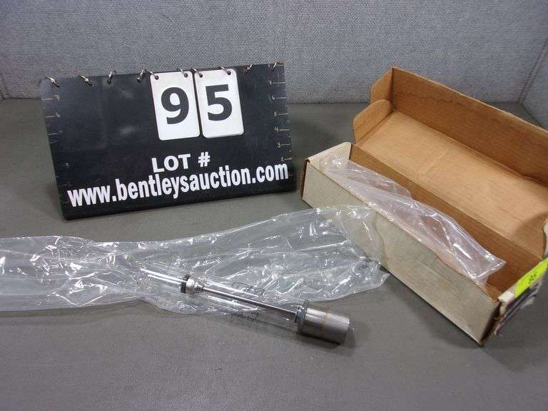 BOX: 2 AGILANT GC VACUUM TEST TUBES- USED - Bentley & Associates, LLC