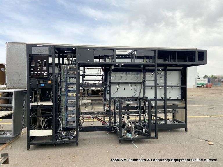 VEECO VACUUM CABINET W/ ASSORTED VALVES, GAUGES, BREAKERS - Bentley ...