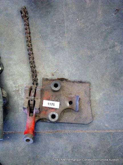 RIDGID BC410 BENCH CHAIN VISE - Bentley & Associates, LLC