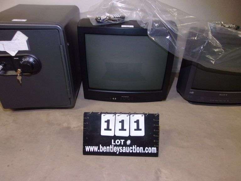 SYLVANIA ST2223 TUBE TYPE TELEVISION - Bentley & Associates, LLC