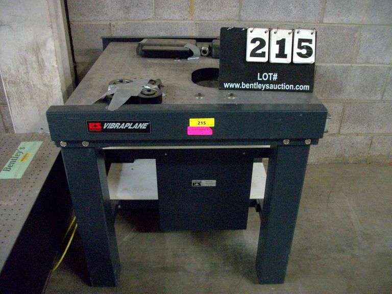 KINETIC SYSTEMS 120IS-01S-45S VIBRA PLANE TABLE - Bentley & Associates, LLC
