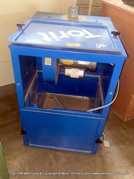 DONALDSON TORIT MODEL 60 CAB - Bentley & Associates, LLC