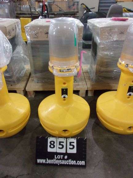 WOBBLE LIGHT 500 HALOGEN FLOATING CONSTRUCTION LIGHT FIXTURE - Bentley ...