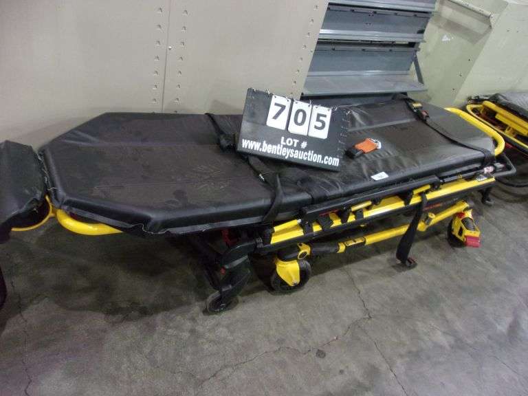 RUGGED CASTERED STRETCHER - POWER PRO XT - EMERGENCY TRANSPORT GURNEY ...