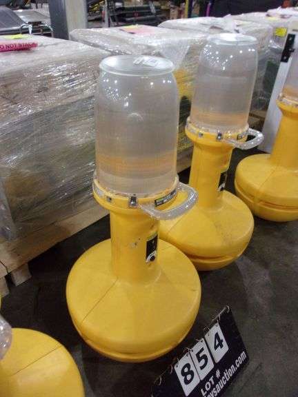 WOBBLE LIGHT 500 HALOGEN FLOATING CONSTRUCTION LIGHT FIXTURE - Bentley ...