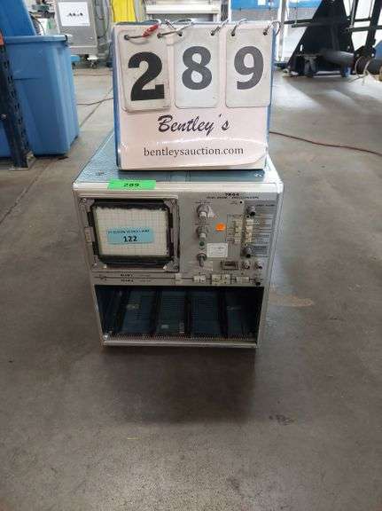 TEKTRONIX 7844 DUAL BEAM OSCILLOSCOPE - Bentley & Associates, LLC