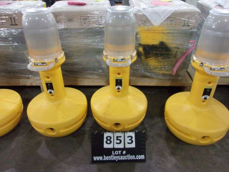 WOBBLE LIGHT 500 HALOGEN FLOATING CONSTRUCTION LIGHT FIXTURE - Bentley ...