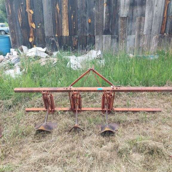 3-POINT 2-ROW BOTTOM PLOW - Bentley & Associates, LLC