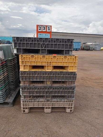 ASSORTED PLASTIC COLLAPSABLE CRATES (5X MONEY) - Bentley & Associates, LLC