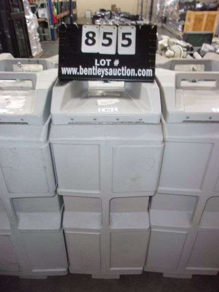 PRO DISPLAYS TRADESHOW DISPLAY CASE - FELT - Bentley & Associates, LLC