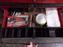 RED CRAFTSMAN CASTERED 5-DRAWER WORKBENCH TOOLBOX - Bentley ...