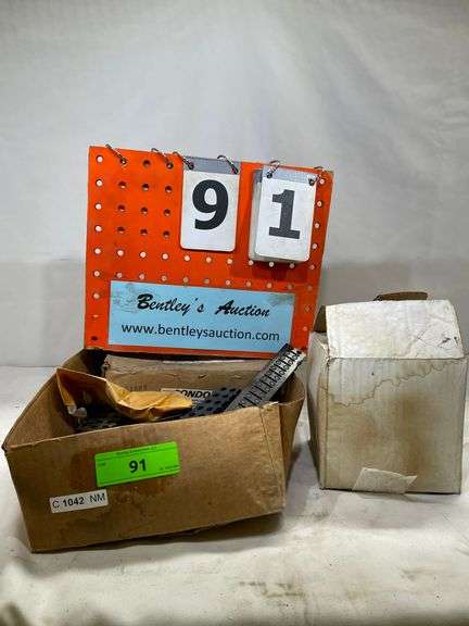 BOX: MISC ELECTRICAL CONNECTORS & SWITCHES - Bentley & Associates, LLC