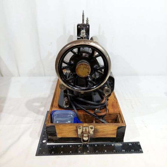 VINTAGE SEAMSTRESS SEWING MACHINE - Bentley & Associates, LLC