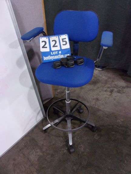 CASTERED CHAIR - BLUE - Bentley & Associates, LLC