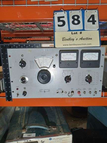 HP MODEL 606B SIGNAL GENERATOR - Bentley & Associates, LLC