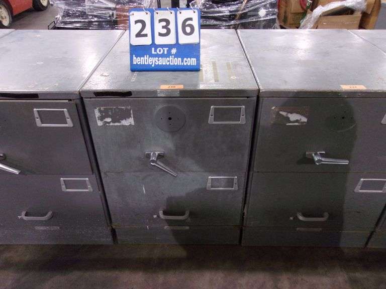 MOSLER 2-DRAWER HEAVY STEEL MODEL: SF-C2 LOCKING SECURITY FILE SAFE ...