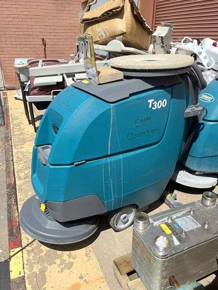 TENNANT T300 FLOOR MACHINE - Bentley & Associates, LLC
