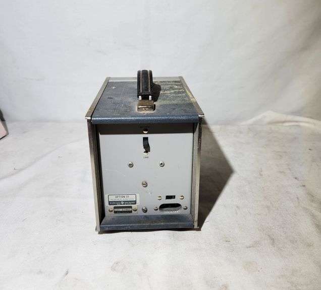 HP 427A VOLTMETER - Bentley & Associates, LLC