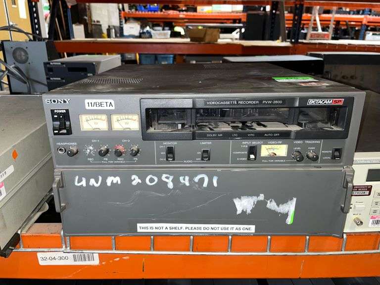 SONY PVW-2800 VCR - Bentley & Associates, LLC