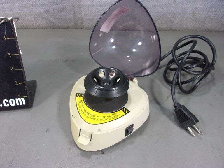 ISC BIOEXPRESS GENEMATE MINI CENTRIFUGE C1301 - Bentley & Associates, LLC