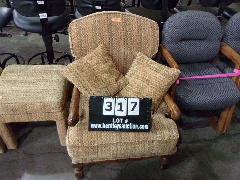 PEARSON SOFT CUSHIONED BROWN AZTEC STYLE PATTERNED WOODEN ARMED CHAIR ...