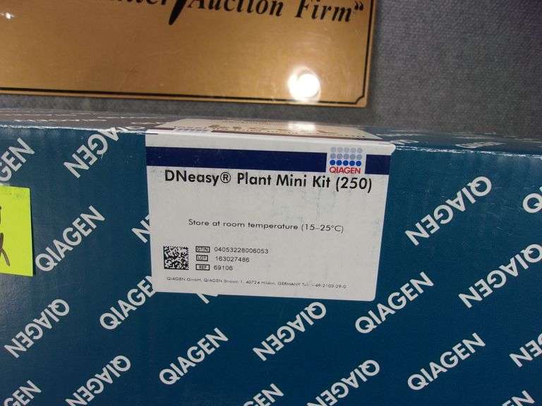 STACK 2 BOXES - QIAGEN DNEASY PLANT MINI KITS - UNKNOWN IF FULL BOXES ...