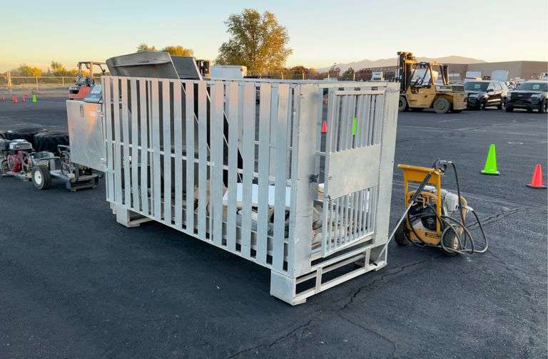 AMERICAN ALUMINUM ACCESSORIES 8' LONG ANIMAL IN BED TRANSFER CAGE ...