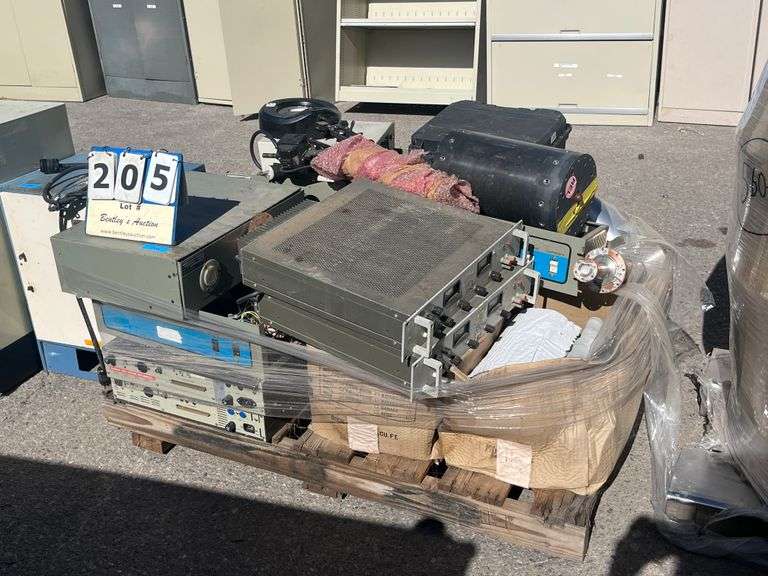 PALLET: CHAMBER, VACUUM ACCESSORIES & ELECTRONICS - Bentley ...