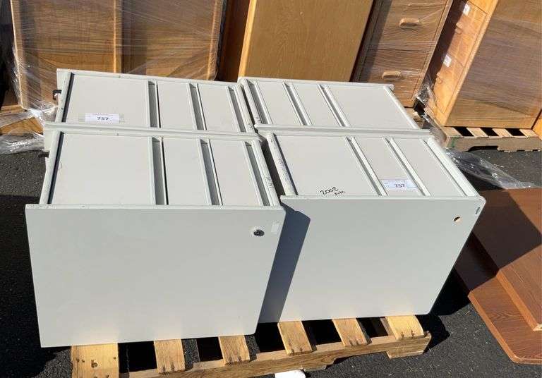 LOT: 4 METAL 3-DRAWER CABINETS - Bentley & Associates, LLC