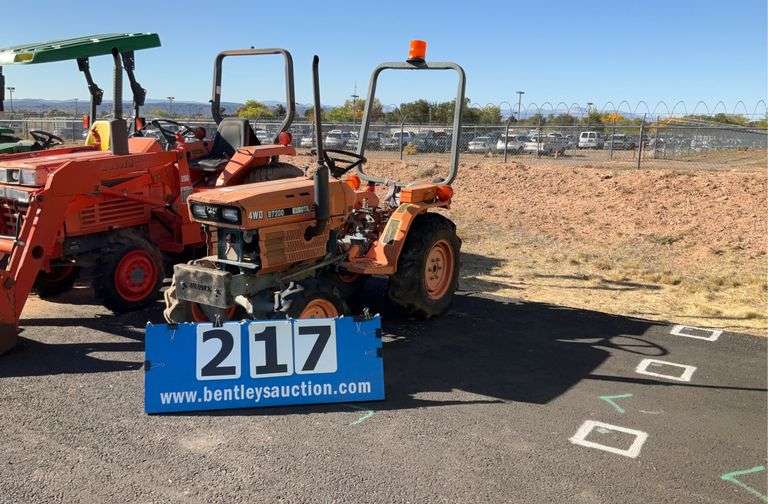 KUBOTA B7200 4WD COMPACT UTILITY TRACTOR, NON-RUNNER, 640 HOURS, SERIAL ...