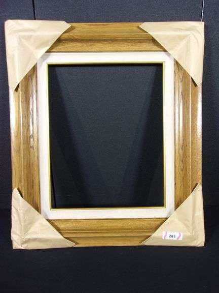 NATURAL STAINED WOOD FRAME W/ GOLD & WHITE LINEN INLAY 28 X 24 ...