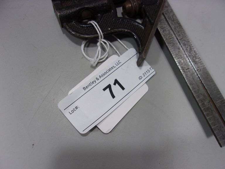 LOT: (3) VINTAGE RUSTED METAL RULERS & CALIPERS - Bentley & Associates, LLC