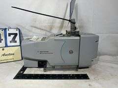 AGILENT TECHNOLOGIES IDP-3 DRY SCROLL VACUUM PUMP - Bentley ...