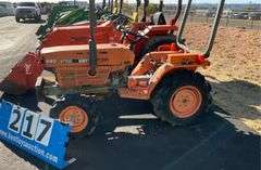 KUBOTA B7200 4WD COMPACT UTILITY TRACTOR, NON-RUNNER, 640 HOURS, SERIAL ...