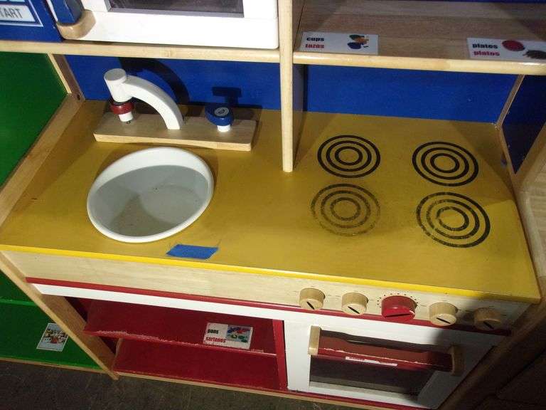 LAKESHORE BROWN WOODEN MULTICOLOR CHILDREN'S PLAY KITCHEN - Bentley ...