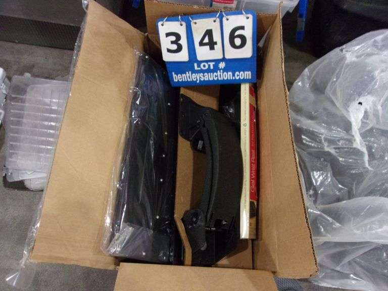 BOX: PULL OUT KEYBOARD SPACE & GEL WRIST RESTS - Bentley & Associates, LLC