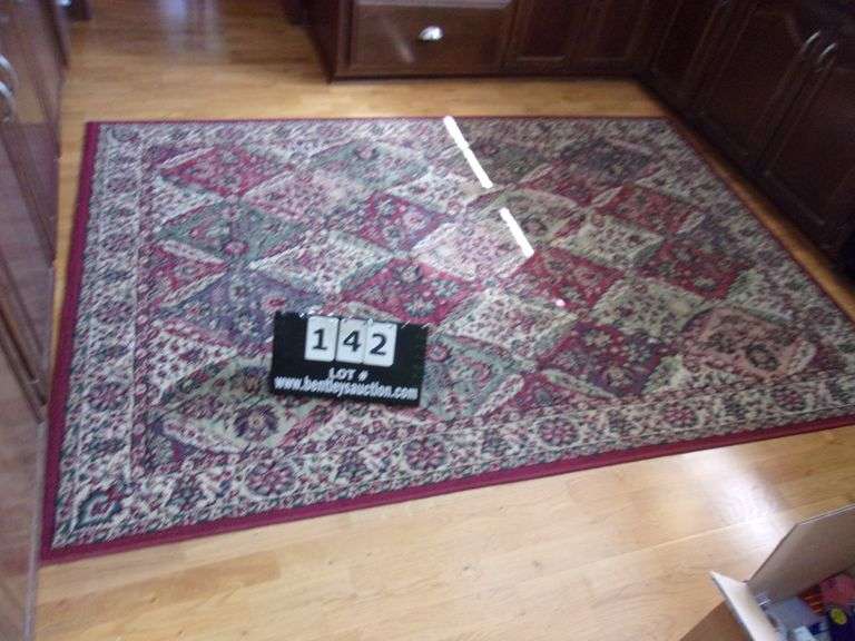 SHAW RUGS 'LEGACIES' BERRY COLORED POLYPROPRYLENE AREA RUG- 92"X64 ...