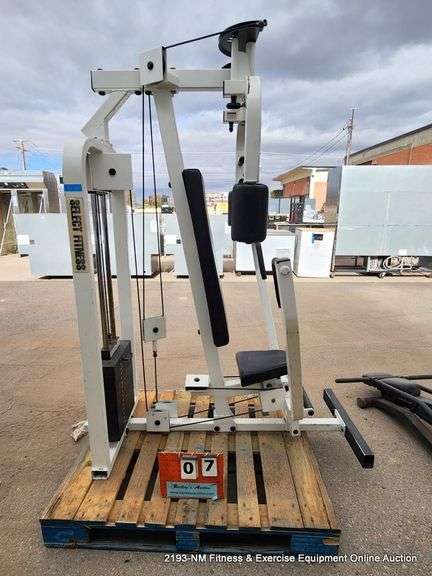 PARAMOUNT SELECT FITNESS SF-1500 BUTTERFLY/CHEST WEIGHT MACHINE ...