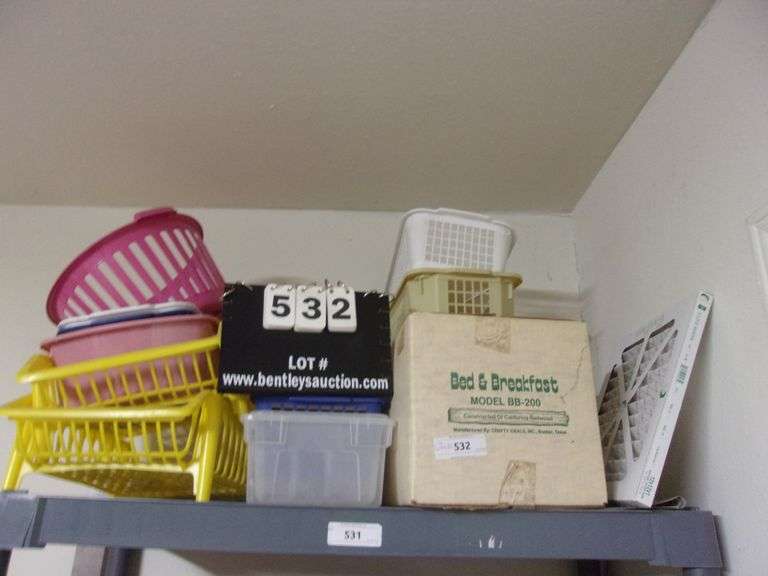 LOT: ASSORTED PLASTIC BINS - Bentley & Associates, LLC