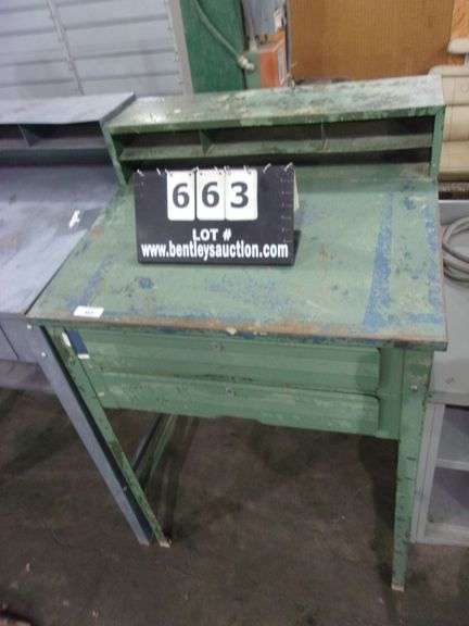 METAL FOREMANS DESK / TABLE - GREY, 35 X 30 X 55 - Bentley & Associates ...