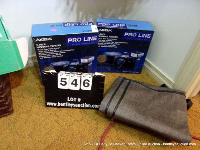 LOT: AKIRA PRO LINE DELUXE CAMERA KIT W/ GRAY BAG - Bentley ...